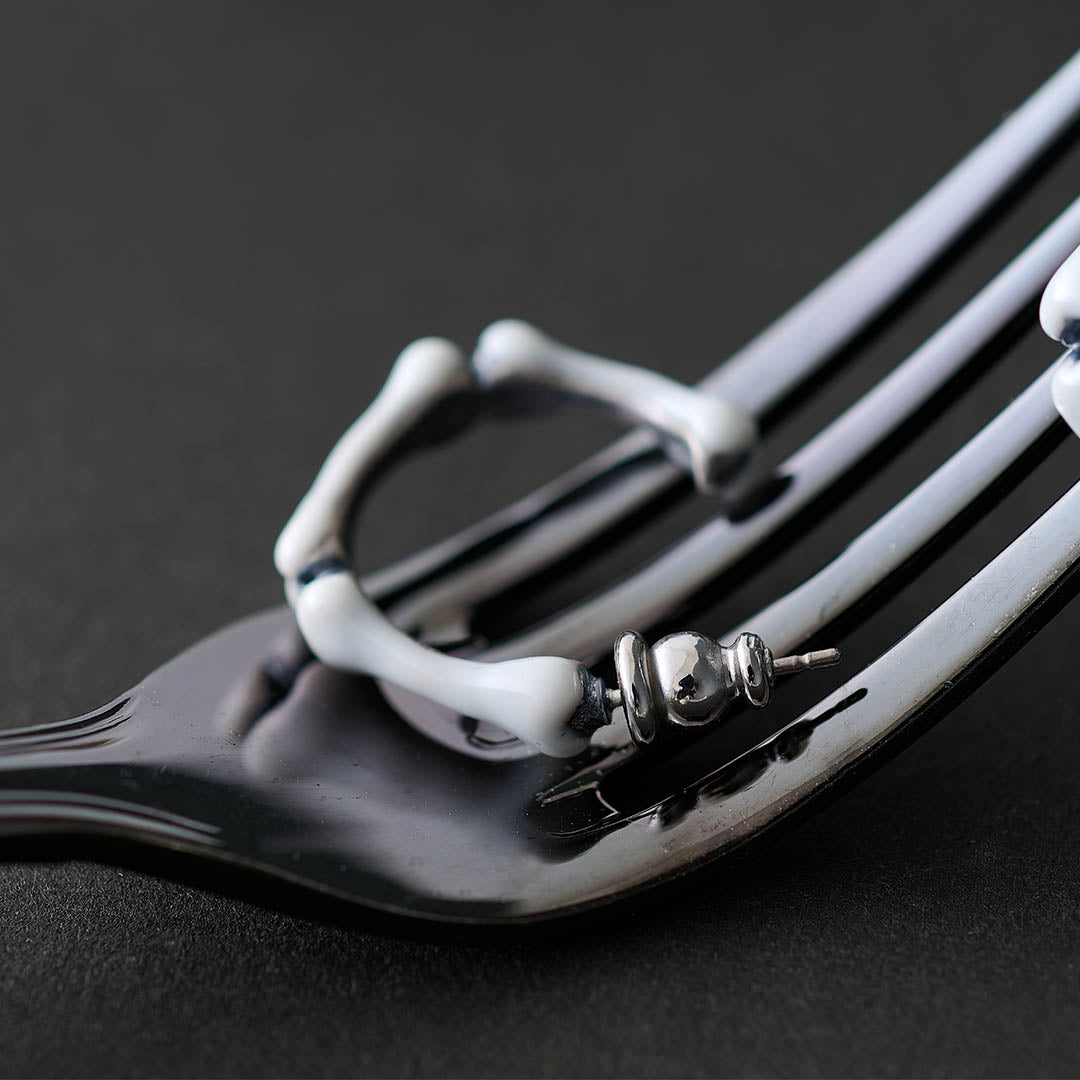 Born Bone Pierced Earring (Single)【Japan Jewelry】 – Japan Jewelry Brand ...